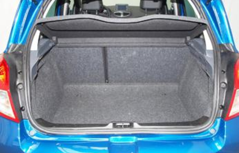 Renault Clio Luxe 1.2 16v 5dr hatch 2009 | RiDC