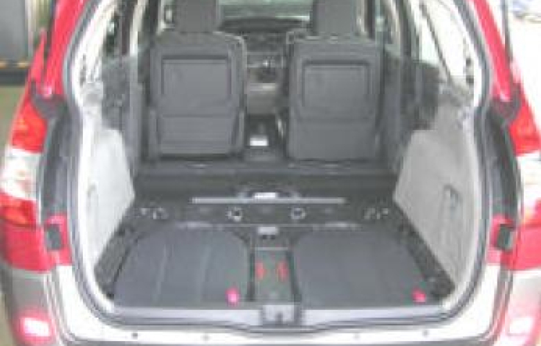 Renault Grand Scenic VVT Dynamique 1.6 5dr MPV | RiDC