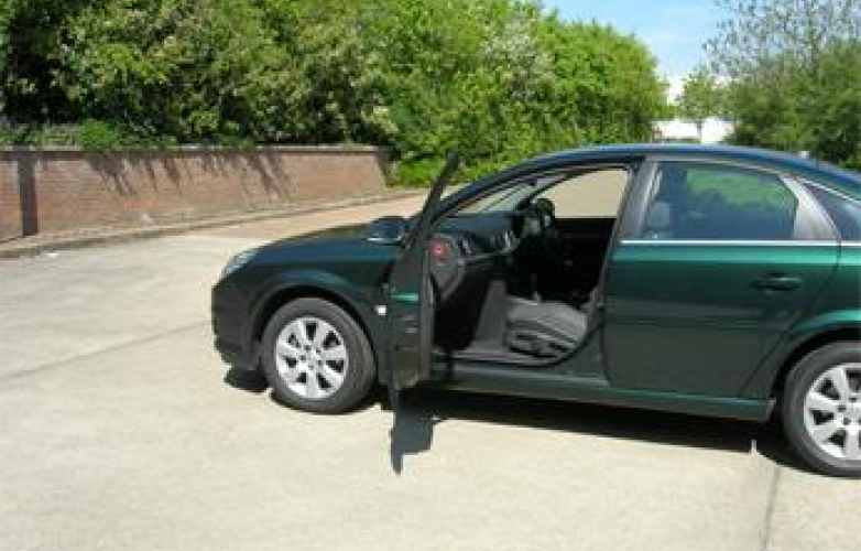 Vauxhall Vectra Design CDTI 1.9 5dr hatch | RiDC