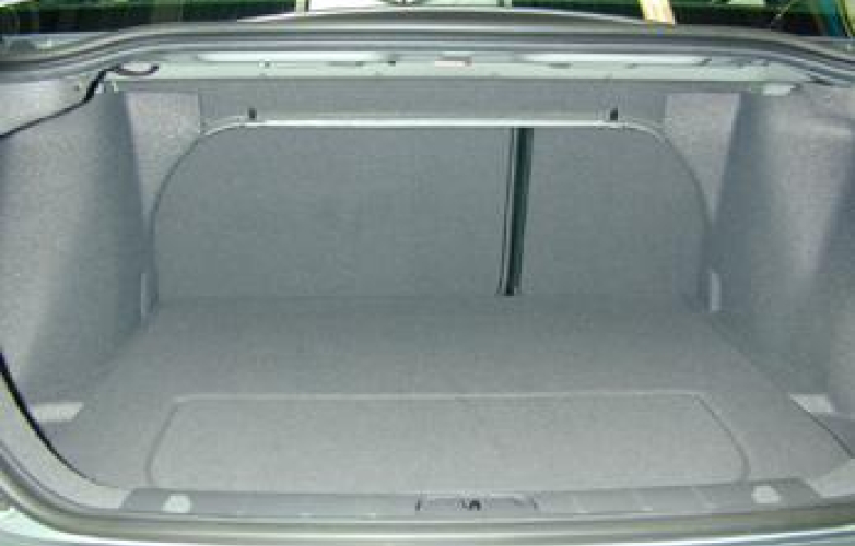 Volvo s40 boot store