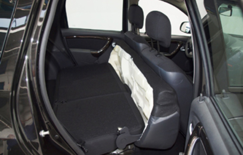 Dacia Duster Laureate 4x2 dCi FAP 5dr 4x4 2010 | RiDC