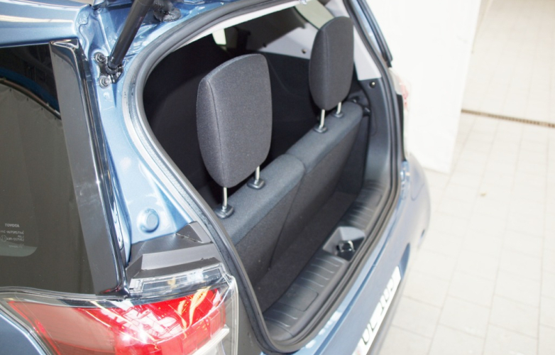 Toyota iQ 1.33 3dr hatch 2010 | RiDC