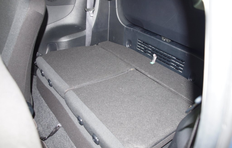 Toyota iQ 1.33 3dr hatch 2010 | RiDC