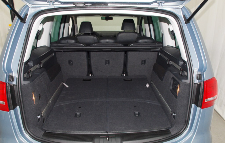 Volkswagen Sharan Highline 1.4 TSI Blue Motion 5dr MPV 2010 | RiDC