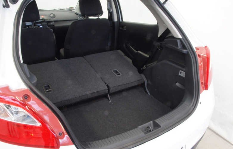 Mazda 2 Active 1.3 5dr hatch 2010 | RiDC