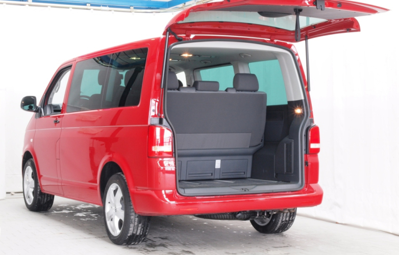 Volkswagen T5 Multivan Comfortline 2.0 TDI 4dr MPV 2011 | RiDC