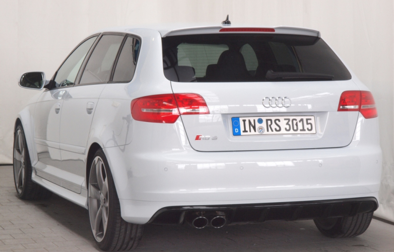 Audi RS3 Sportback 2.5 S-tronic (7Gear) 5dr hatch 2011 | RiDC