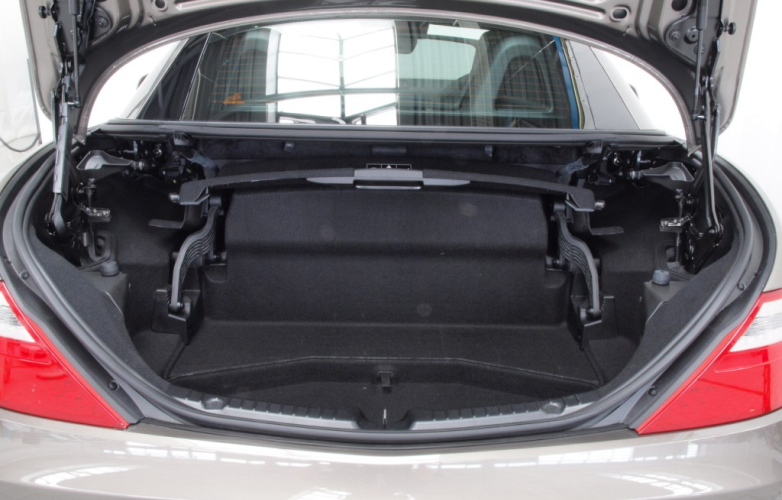 Mercedes Benz SLK 200 Blue Efficiency 2dr convertible 2011 | RiDC