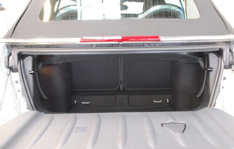 Mini One Cabrio 1.6 2dr convertible 2011 | RiDC