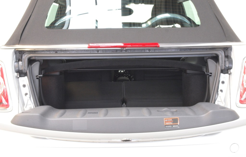 Mini One Cabrio 1.6 2dr convertible 2011 | RiDC