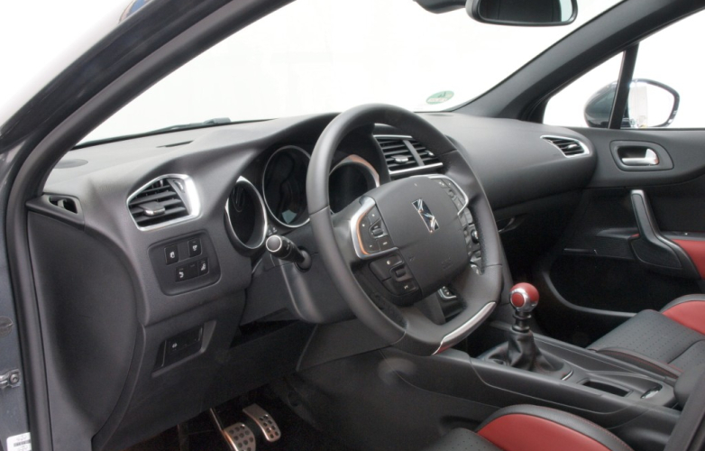 Citroen DS4 HDI 165 5dr hatch 2011 | RiDC