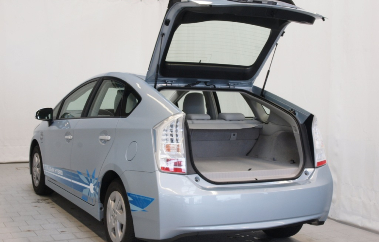 Toyota Prius 1.8 Plug-IN-Hybrid 1.8 5dr hatch 2011 | RiDC