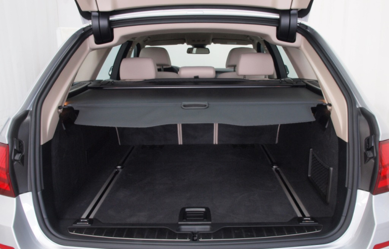 BMW 520i touring 2.0 5dr estate 2011 | RiDC