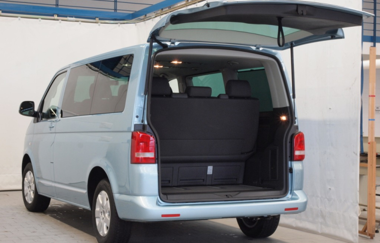 Volkswagen T5 Multivan 2.0 TDI BlueMotion 4dr MPV 2011 | RiDC