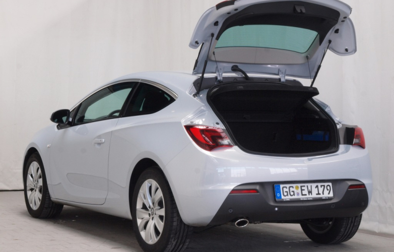 Vauxhall Astra GTC Start and Stop 2.0 CDTI eco Flex 3dr hatch 2012 | RiDC