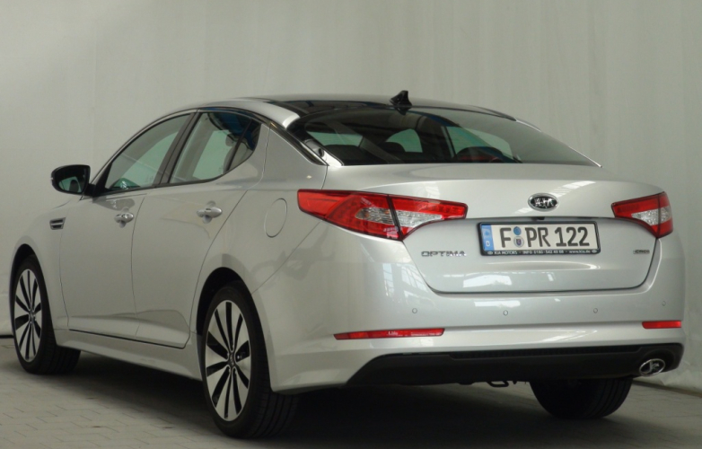 Kia Optima 1.7 CRDi 100 kW 4dr saloon 2012 | RiDC