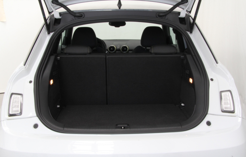 Audi A1 Sportback Ambition 2.0 TDI 105 5dr hatch 2012 | RiDC