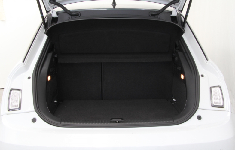 Audi A1 Sportback Ambition 2.0 TDI 105 5dr hatch 2012 | RiDC