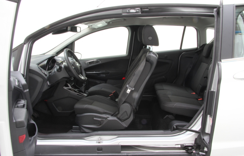 Ford B-Max Titanium 1.6 TDCi 70kW 5dr MPV 2012 | RiDC