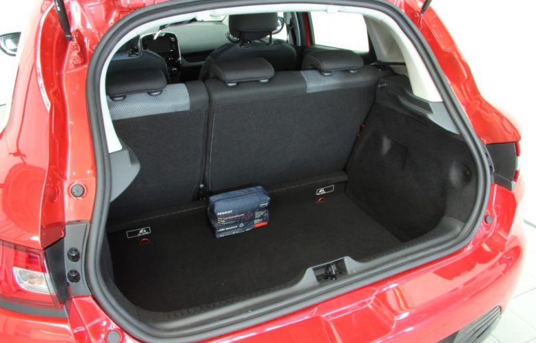 Renault Clio Dynamique 900ccm ENERGY TCe 90 66kW 5dr hatch 2013 | RiDC