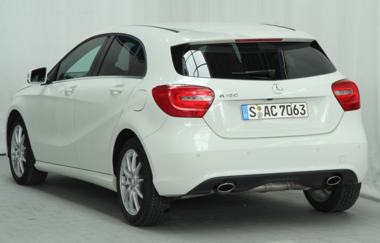 Mercedes Benz A180 Blue EFFICIENCY Urban 180 1.6 90kW 5dr hatch 2013 | RiDC