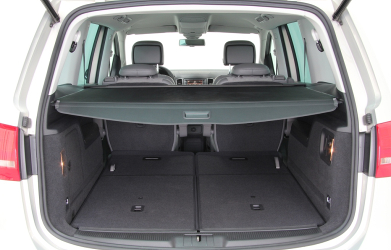 Volkswagen Sharan Highline 2.0 TDI BMT 130kW 177 PS 5dr MPV 2013 | RiDC