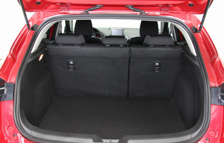 mazda 3 hatchback boot