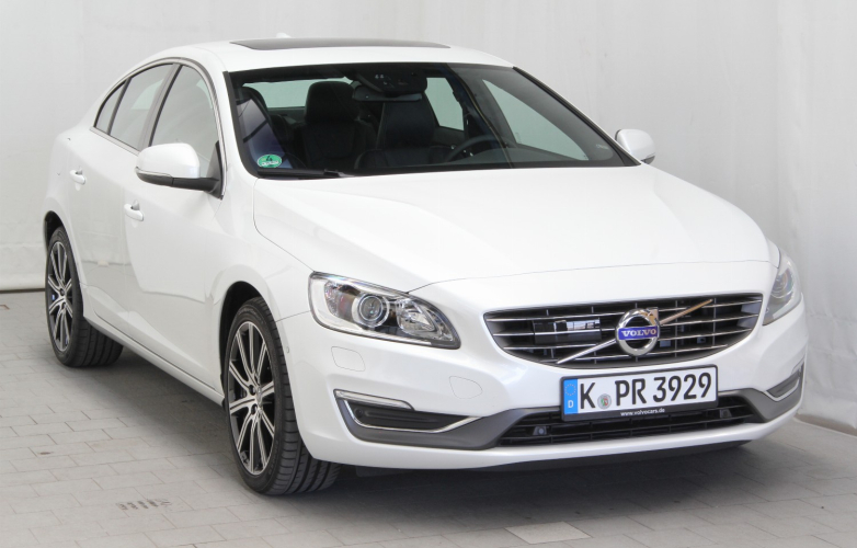 Volvo S60 D4 Summum Geartronic 4dr saloon 2014 | RiDC