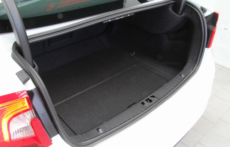 Volvo S60 D4 Summum Geartronic 4dr saloon 2014 | RiDC