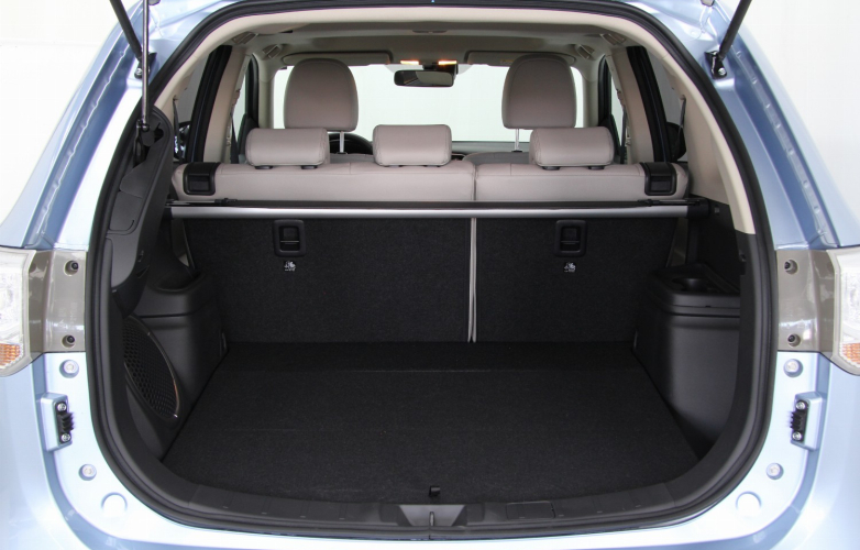 Mitsubishi Outlander PHEV Top 4WD 5dr 4x4 2014 | RiDC