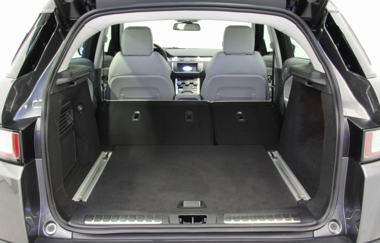 Range rover evoque boot space store