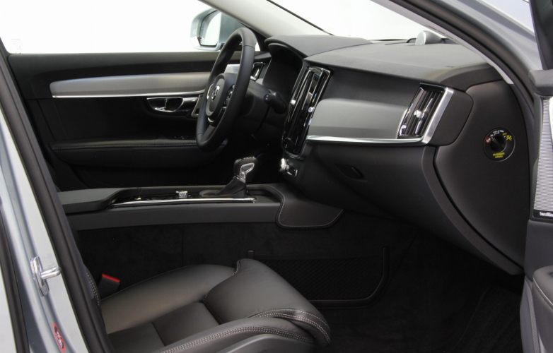 V90 D5 5dr estate 2017 | RiDC