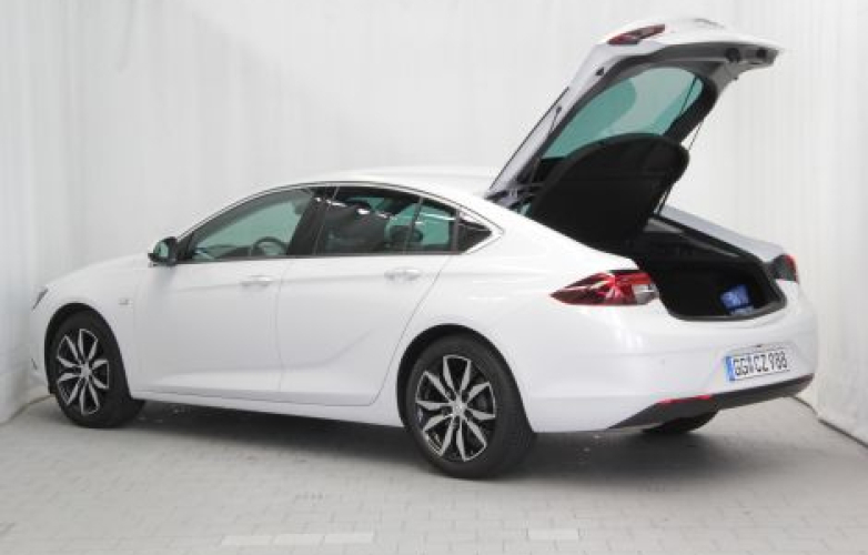 Insignia Grand 5dr hatch 2017 | RiDC