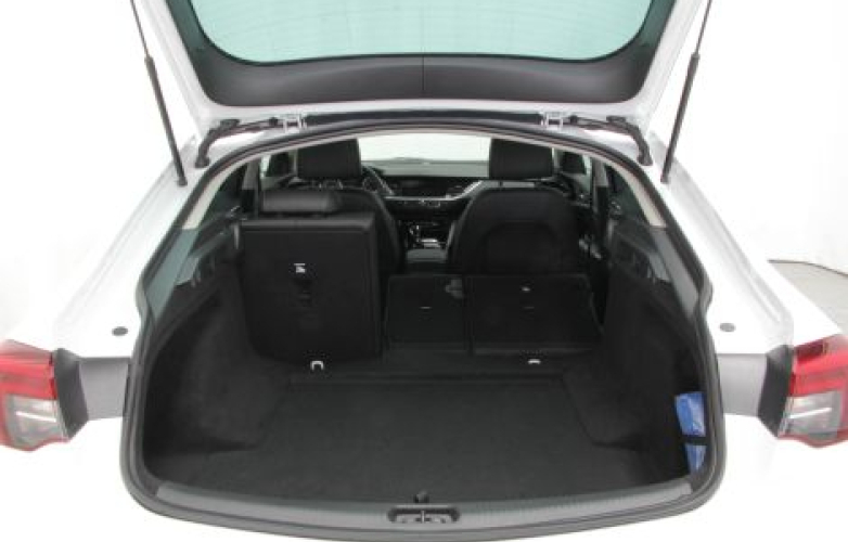 Insignia Grand 5dr hatch 2017 | RiDC