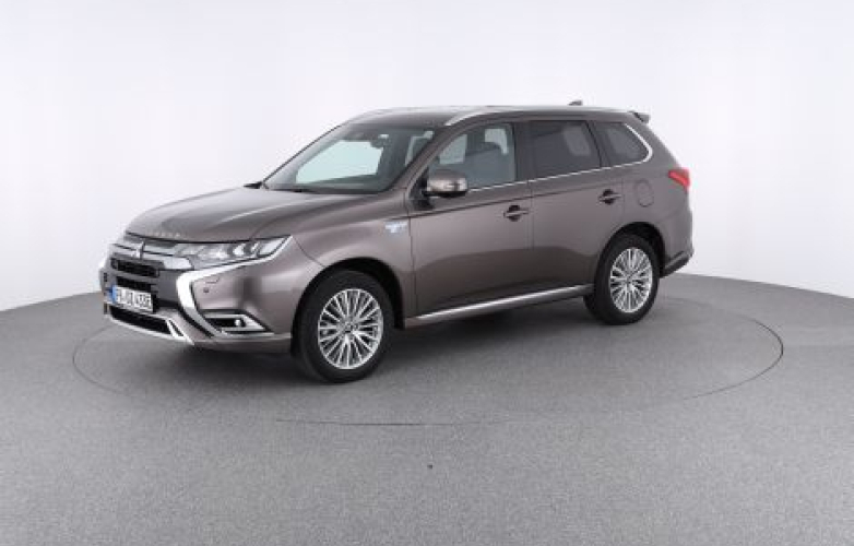 Outlander 5dr saloon 2019 | RiDC