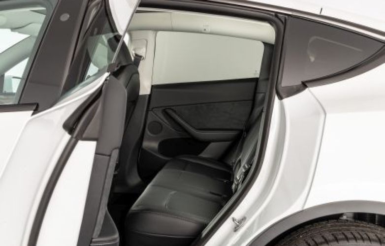 Model Y Maximum Range 5dr saloon 2023 | RiDC